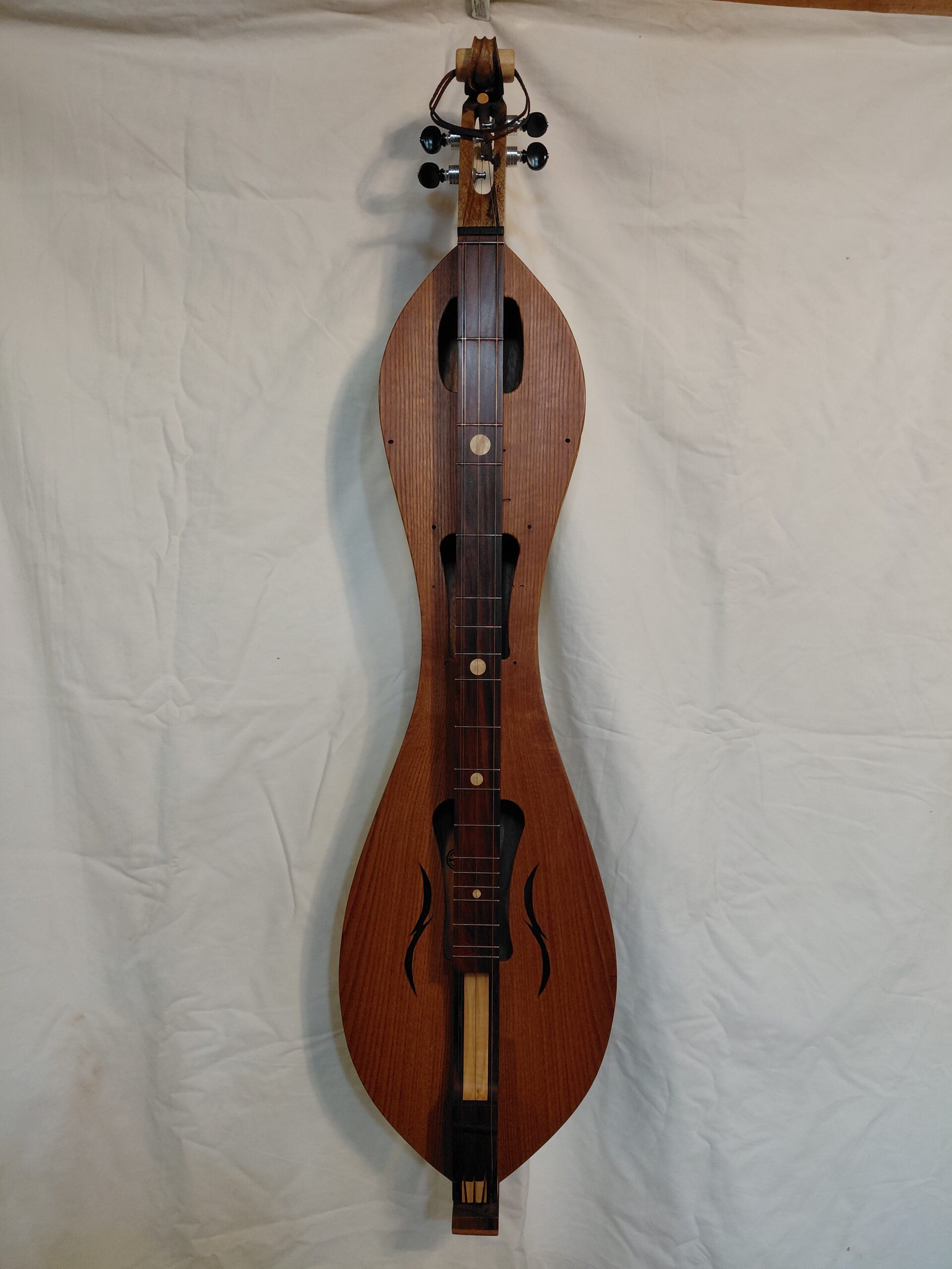 # 131 Electric Hourglass Dulcimer - Heinrich Dulcimers